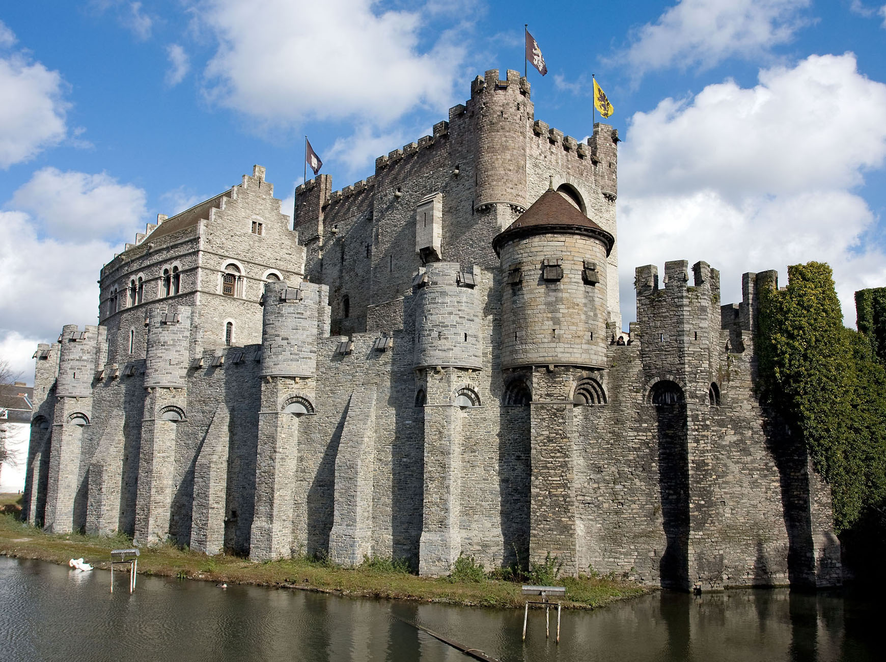 Travel Spotting: 10 Enchanting Castles | The Luxury Spot